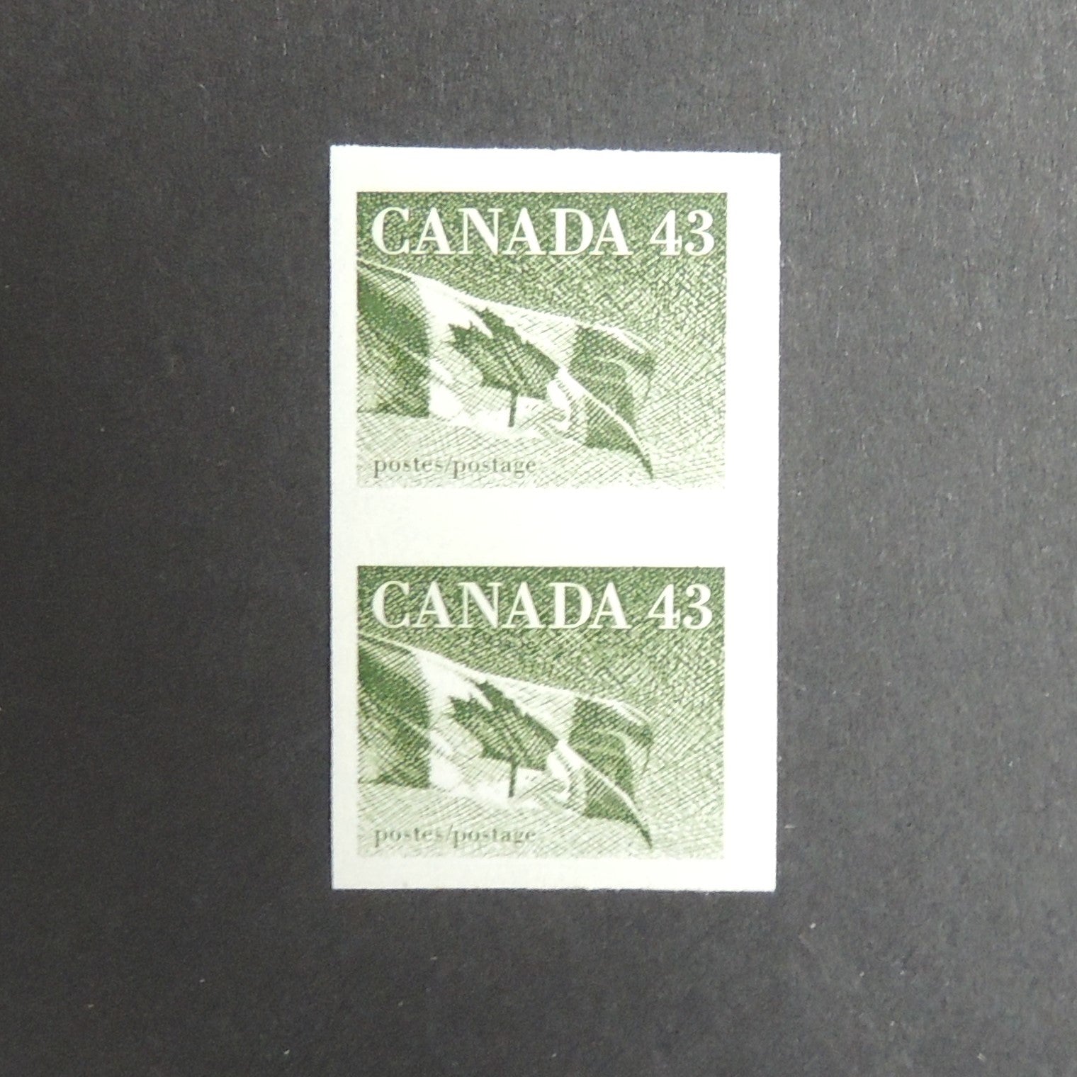 Canada 1992 43c Coil stamp, Imperforate vertical pair